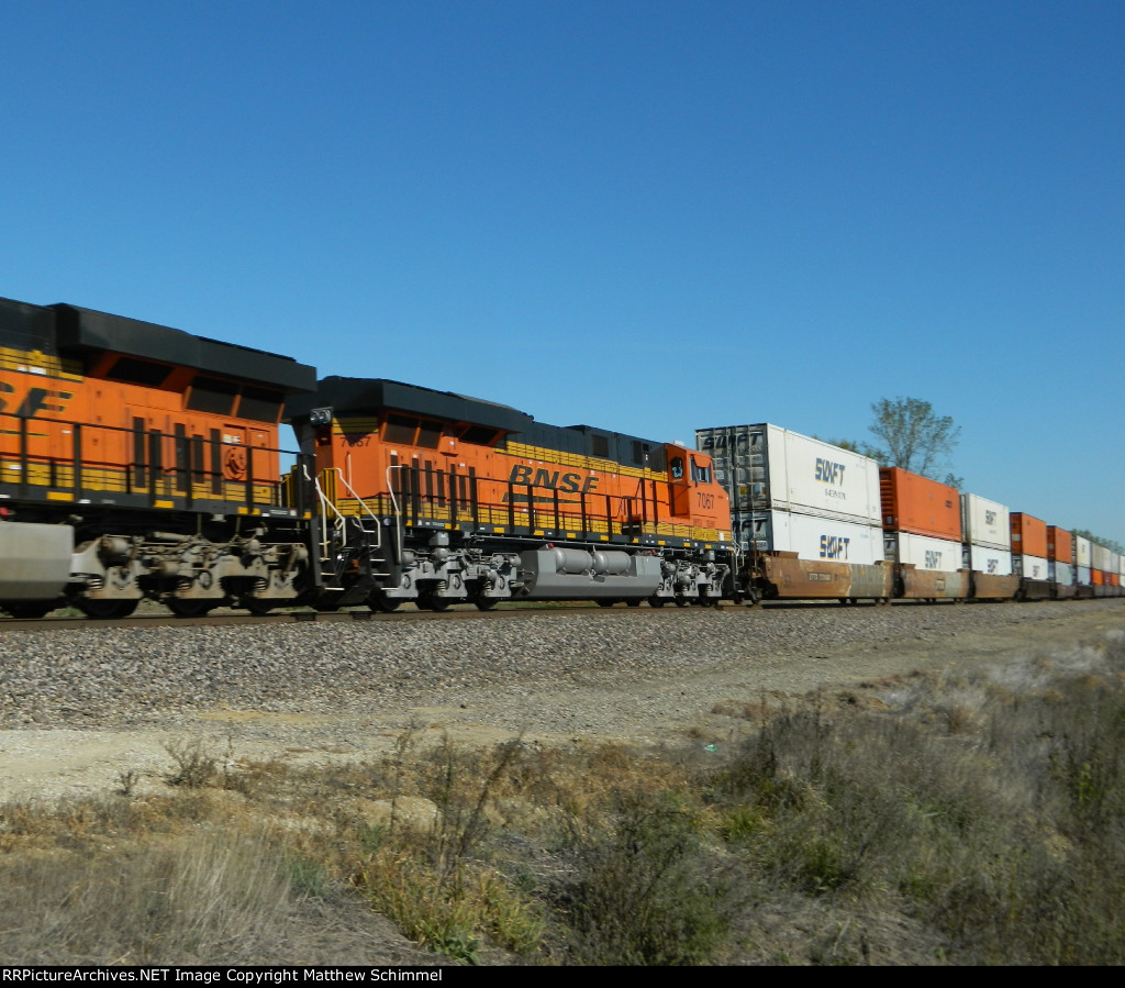 BNSF 7067